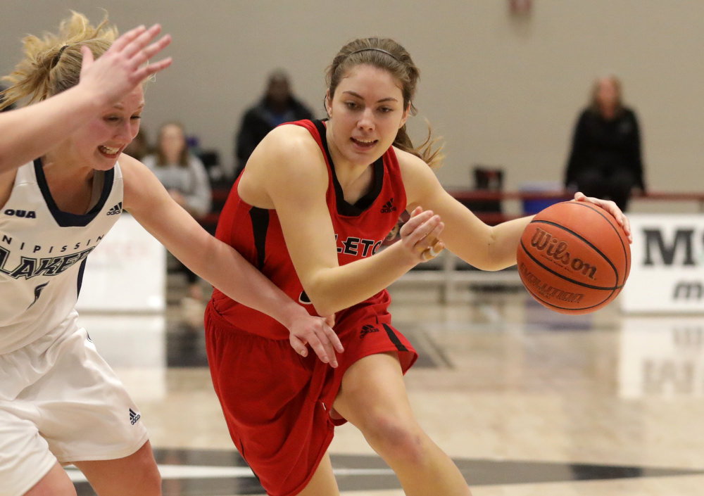 Stittsville's Stephanie Carr helps Carleton to historic basketball win ...