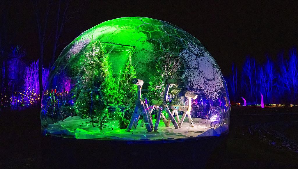 Enchanted Holiday Drive returns with their drive-thru fantastical ...