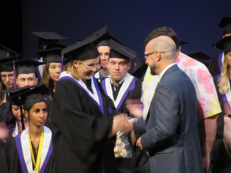 Frederick Banting Secondary Alternate Program celebrates 2023 graduates ...